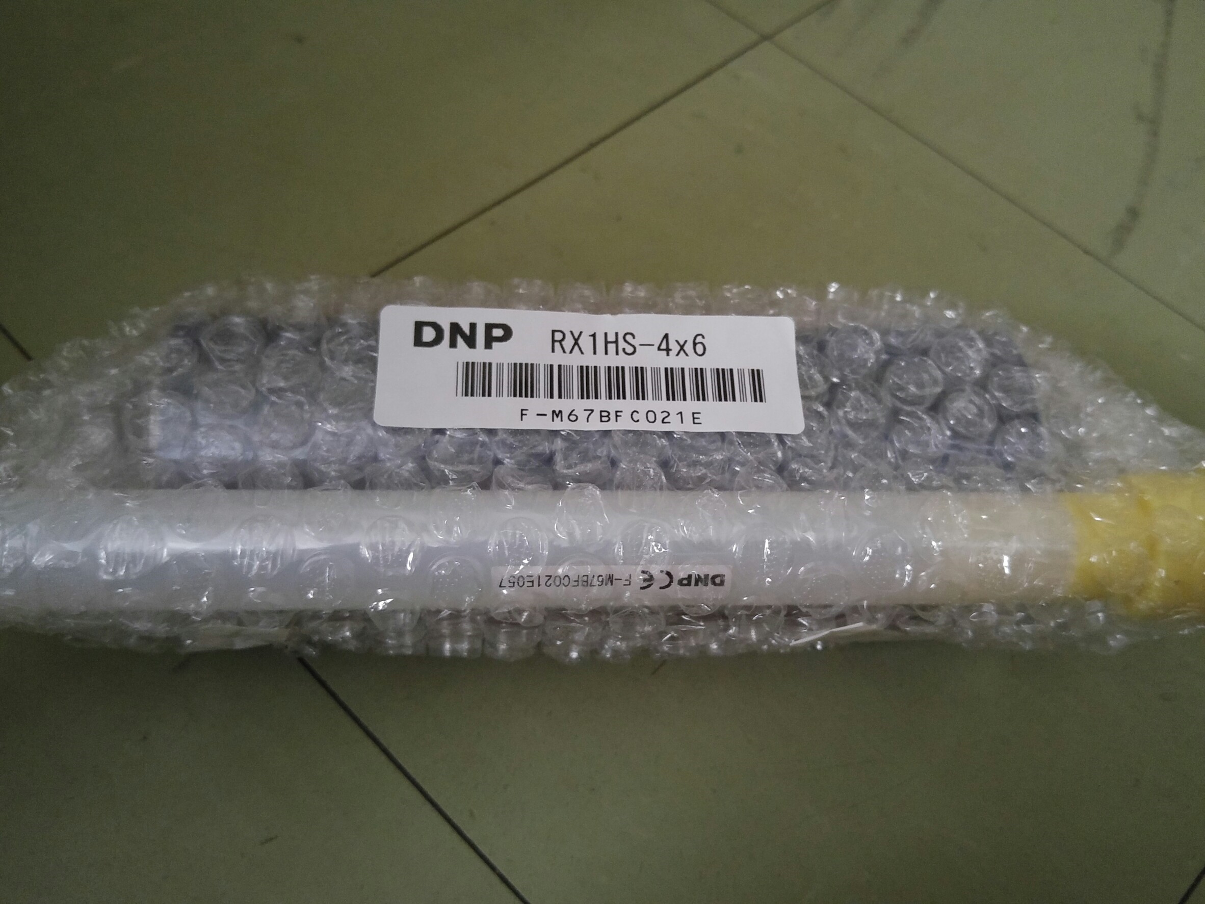 กระดาษ DNP สำหรับปริ้นเตอร์ DNP RX1 และ RX1HS ขนาด 4x6นิ้ว ของแท้ 100% กันน้ำ ให้ภาพสีสวยสด ...