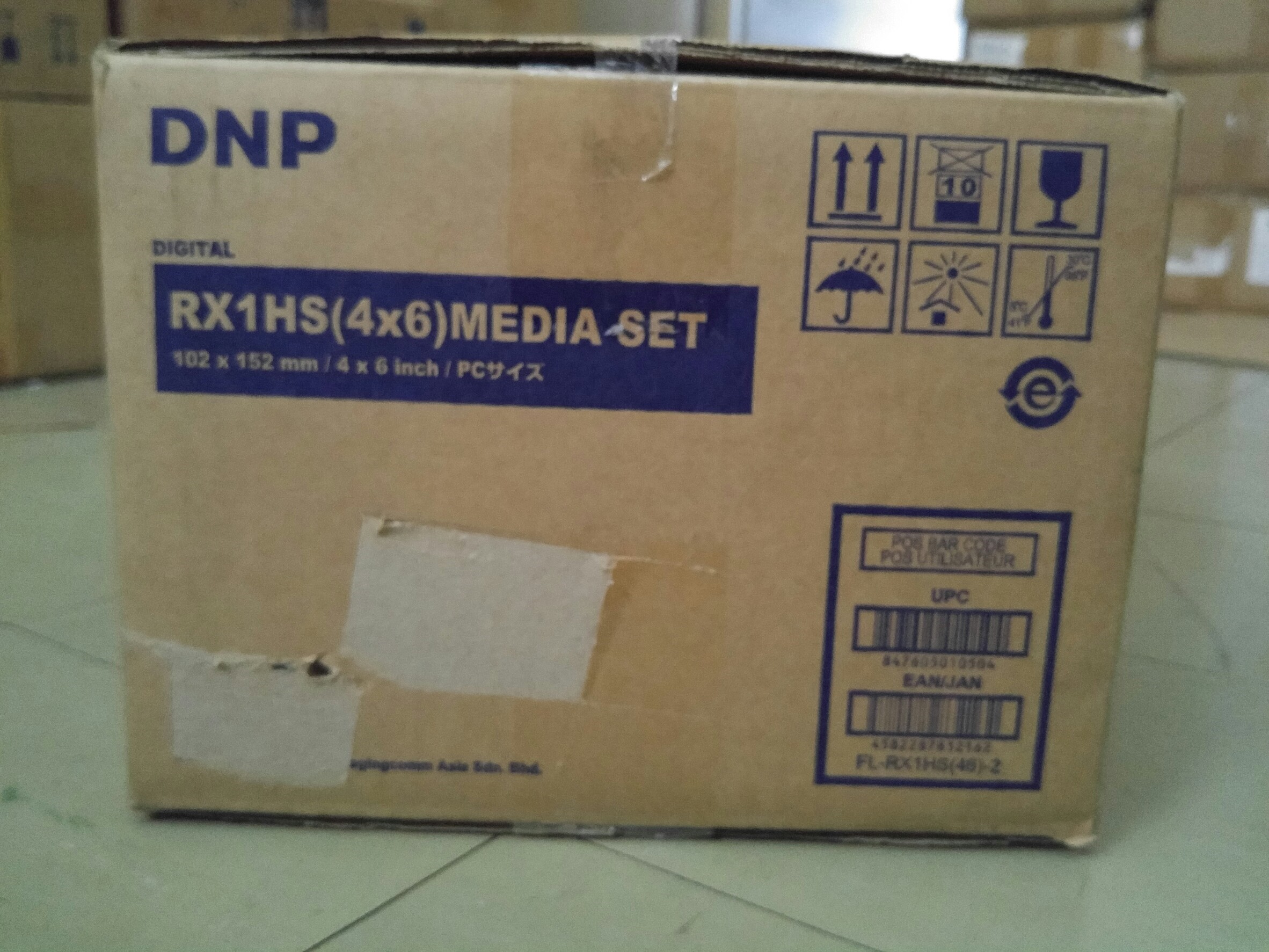 กระดาษ DNP สำหรับปริ้นเตอร์ DNP RX1 และ RX1HS ขนาด 4x6นิ้ว ของแท้ 100% กันน้ำ ให้ภาพสีสวยสด ...